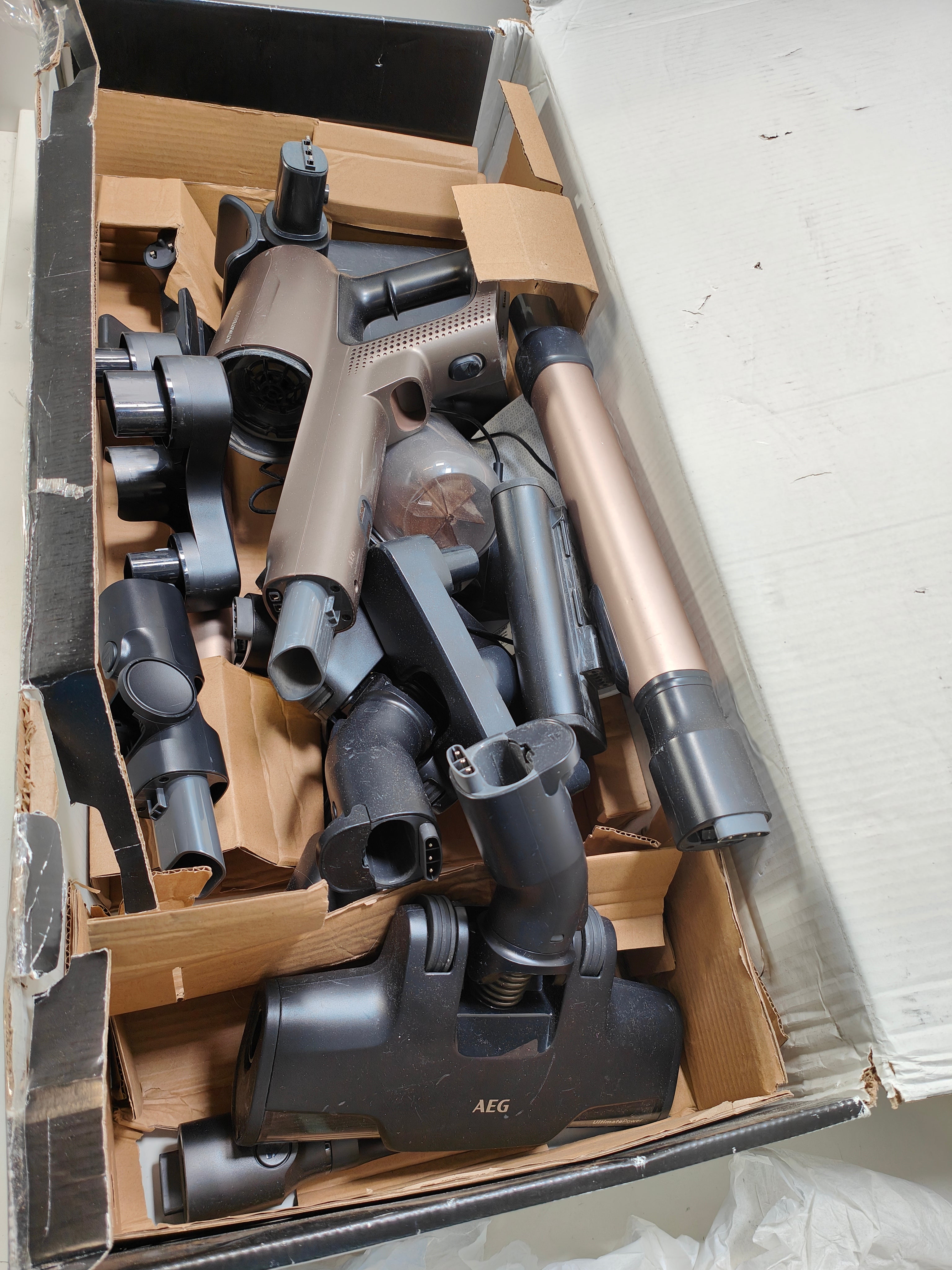 AEG AP81A25COM 8000 ULTIMATE | Stofzuigers