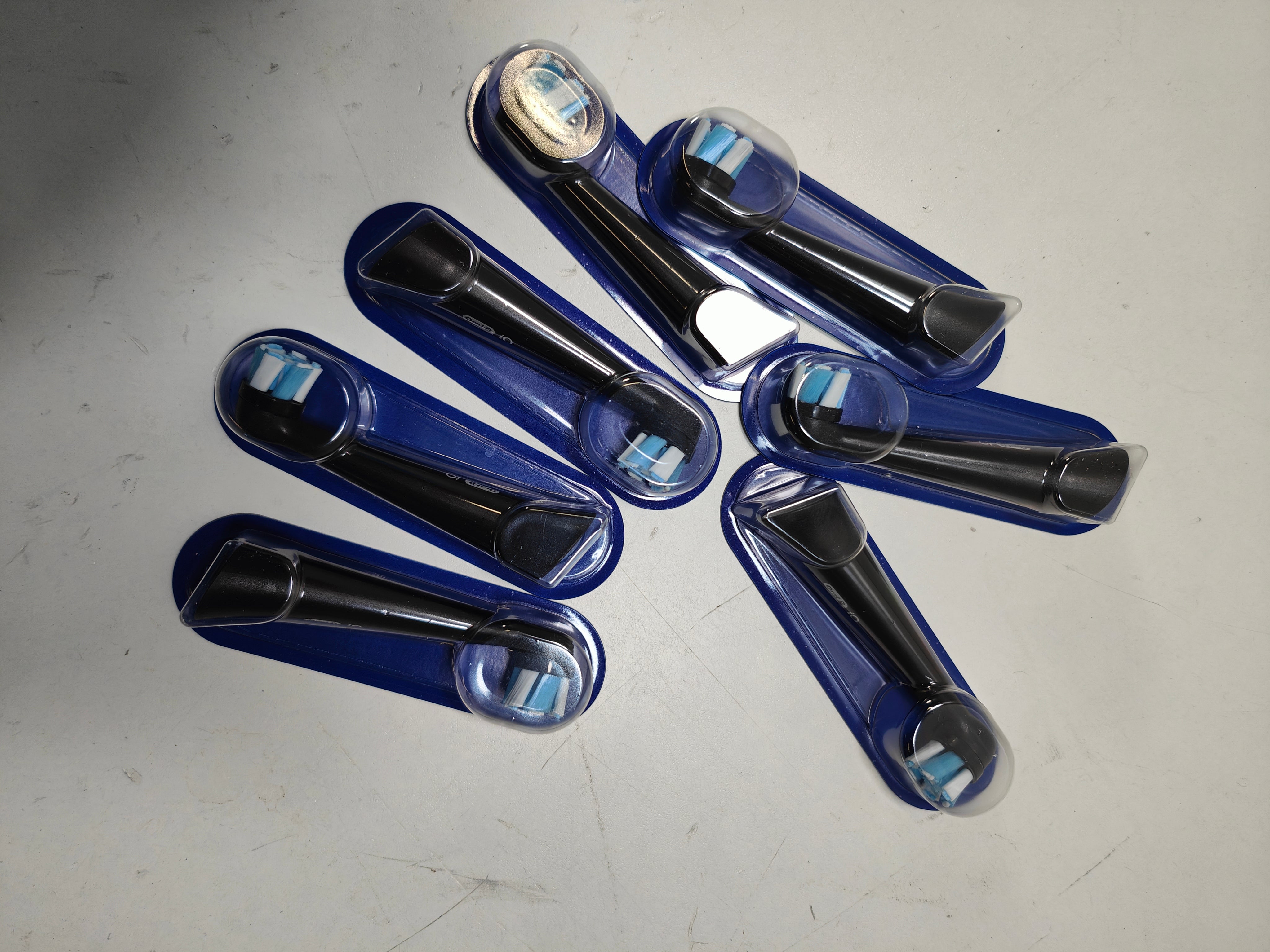 Oral-B iO Ultimate Clean Black (8 pieces) | replacement brushes ...