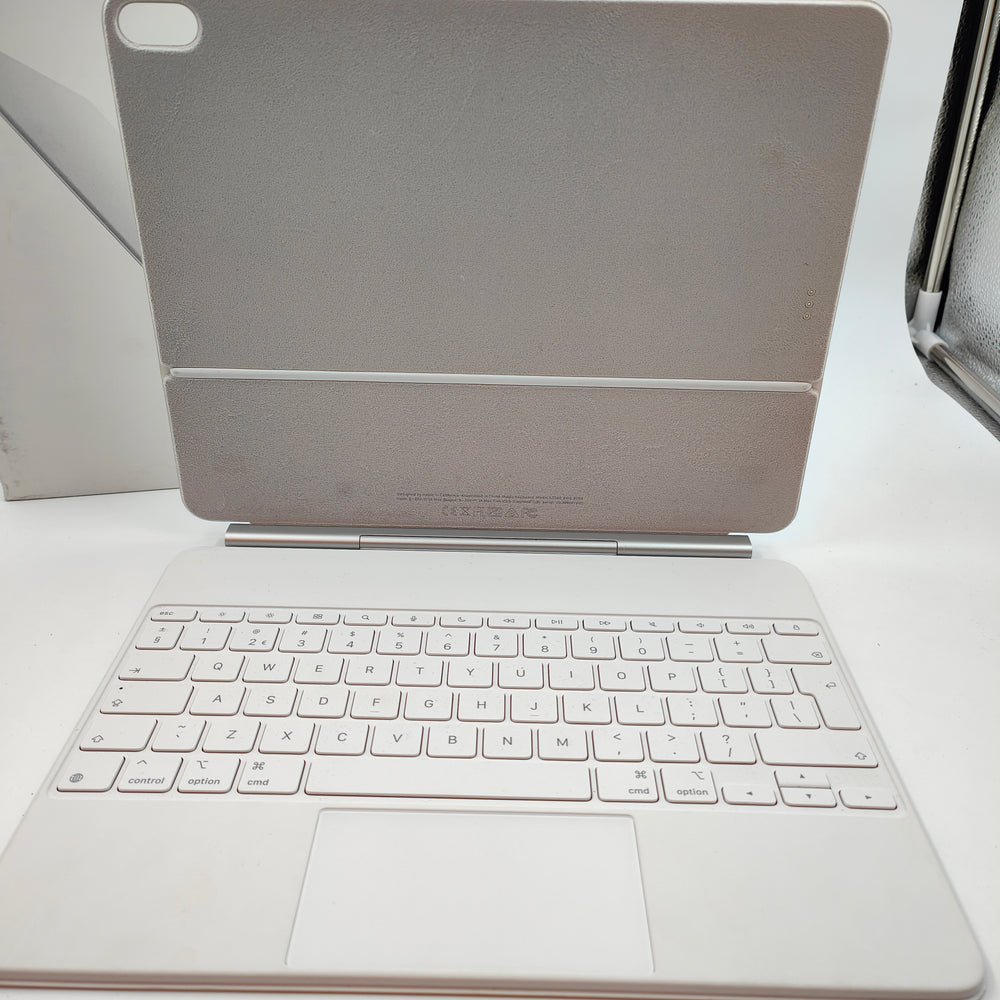 Apple Magic Keyboard for iPad Air 13-inch (M3) - QWERTY | tablet cases