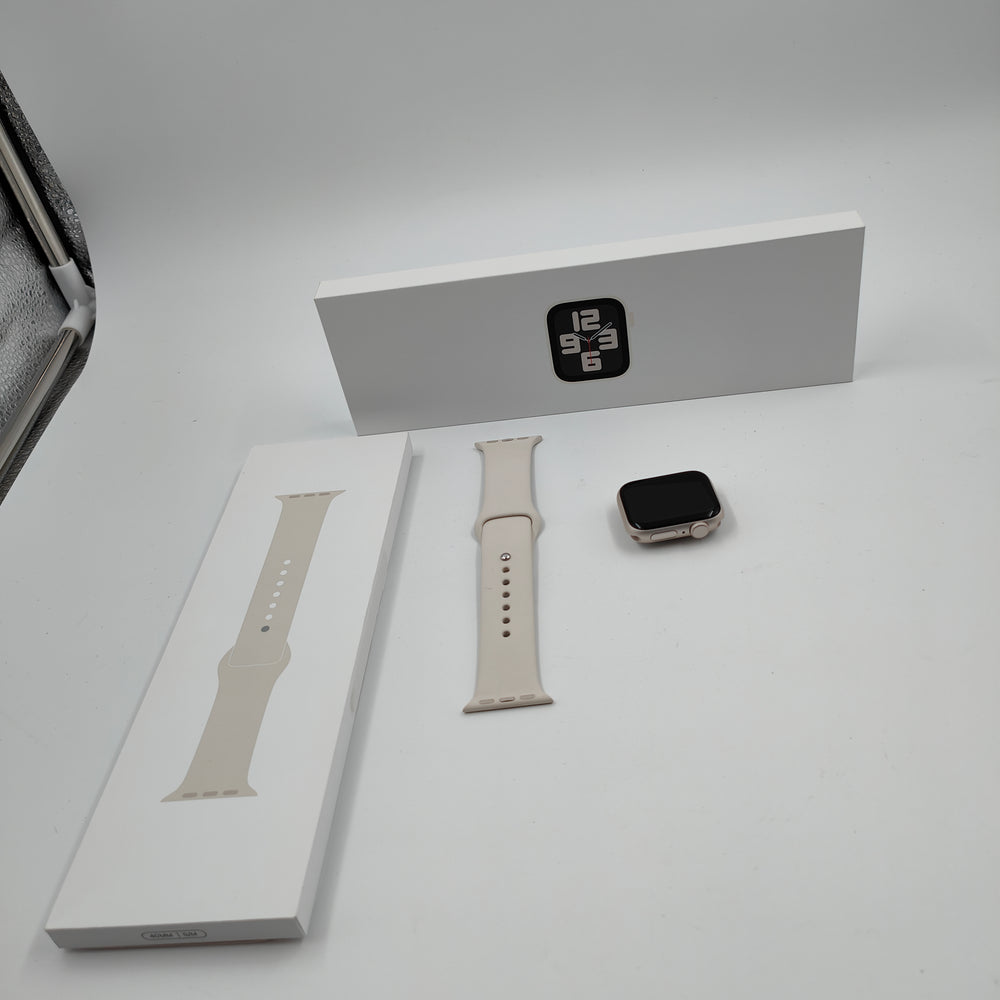 Apple Watch SE (2024) 40mm Starlight Sport Band S/M | smartwatches